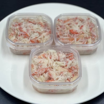 ズワイガニほぐし身540g(180g×3) | 北海道紋別市 | ふるさと納税サイト「さとふる」