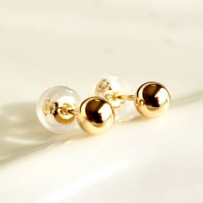 【ジュエリー】K18 シンプルボールピアス 4mm | お礼品詳細 | ふるさと納税なら「さとふる」